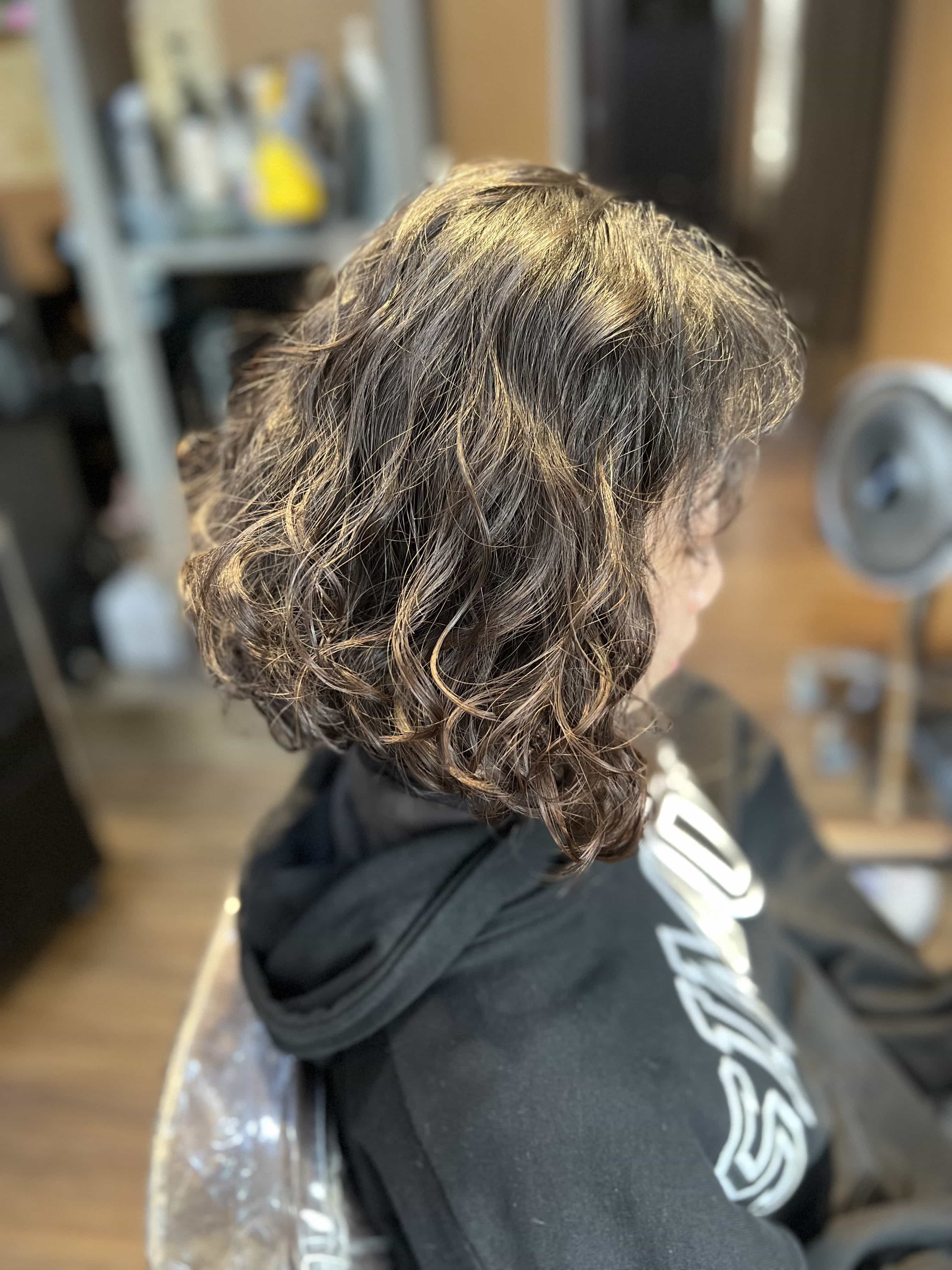 時尚髮廊｜FA hair salon - 綻放獨特魅力的台南東區美髮點